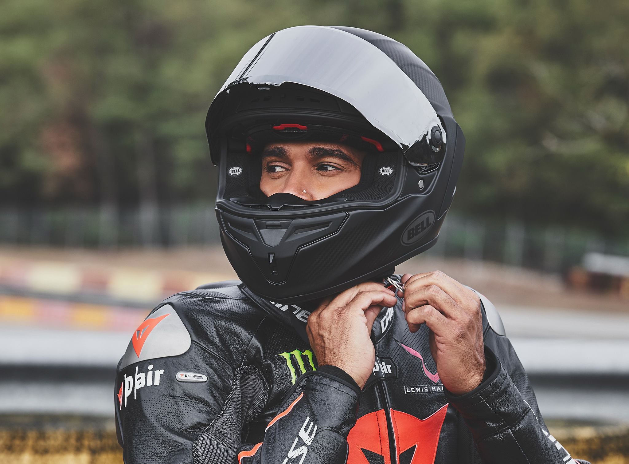 Ο Hamilton με superbike! | MOTOMAG