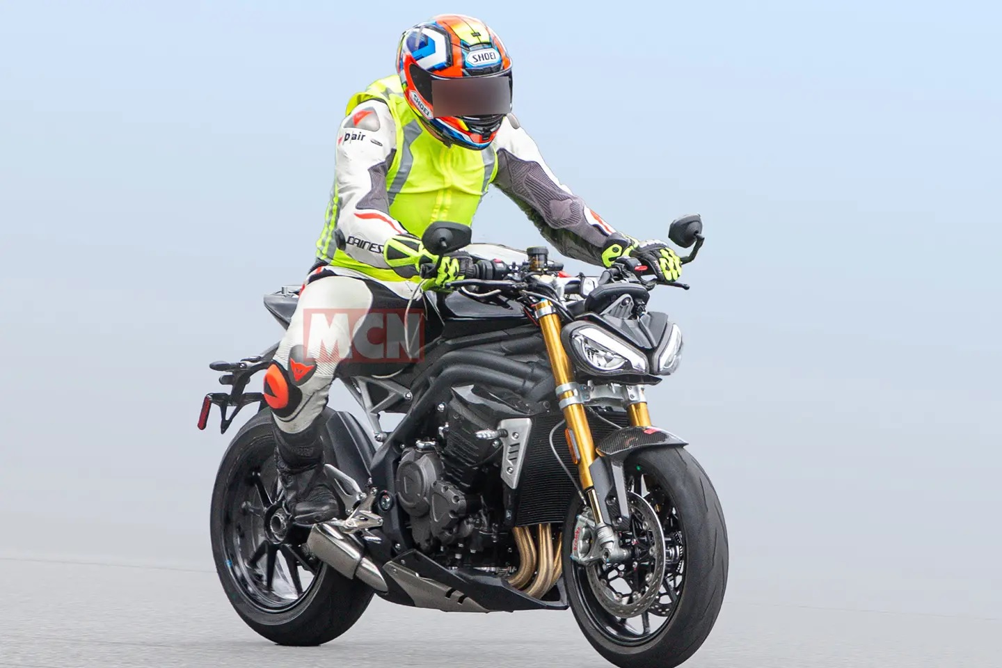 Νέο Triumph Speed Triple: Στην φωτιά των streetfighter | MOTOMAG