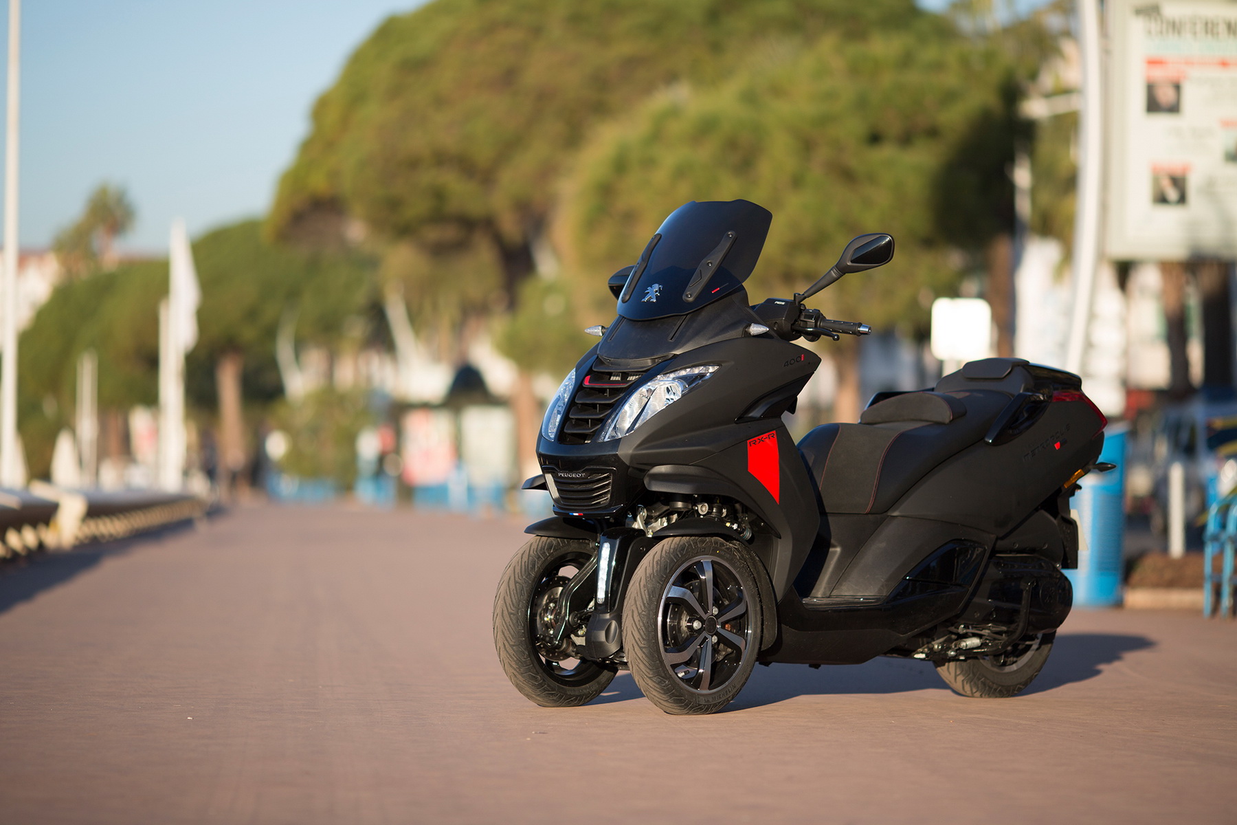 Peugeot Metropolis 2018 Gallery | MOTOMAG