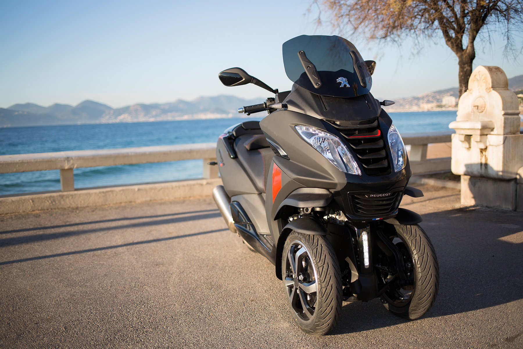 Peugeot Metropolis 2018 Gallery | MOTOMAG