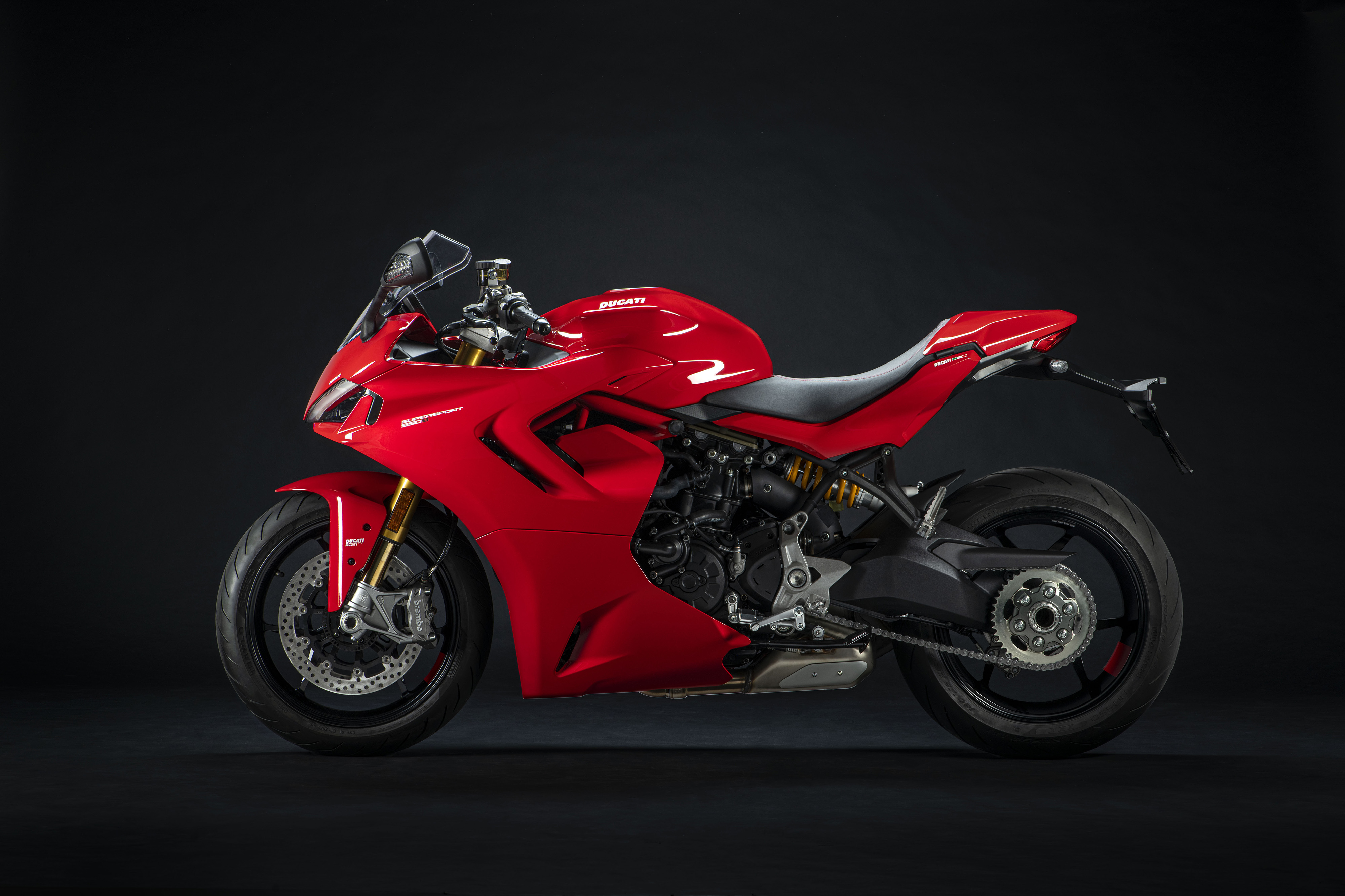 Ducati Supersport 950 2021 Full Gallery | MOTOMAG