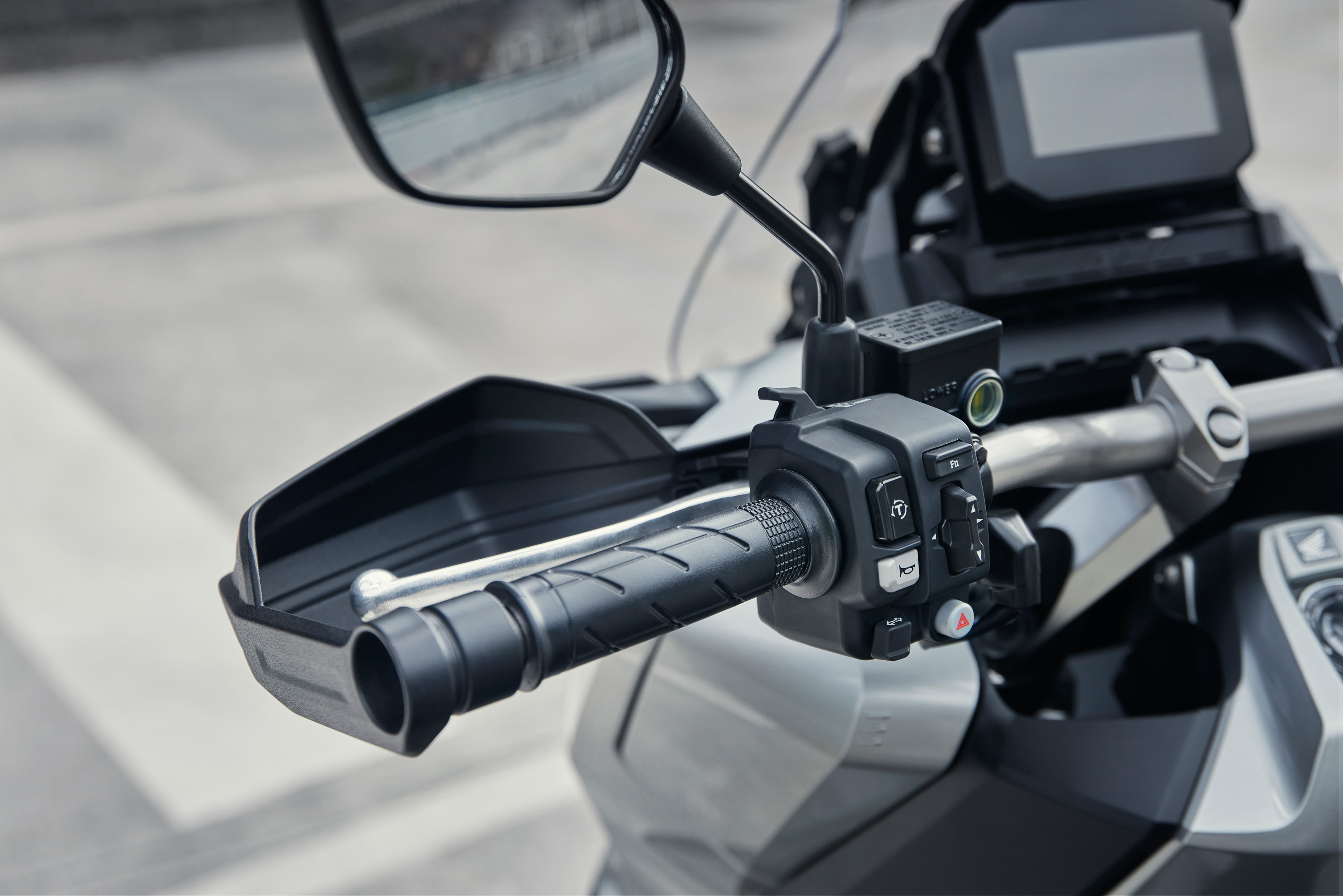 Honda ADV350 2022 - Gallery | MOTOMAG