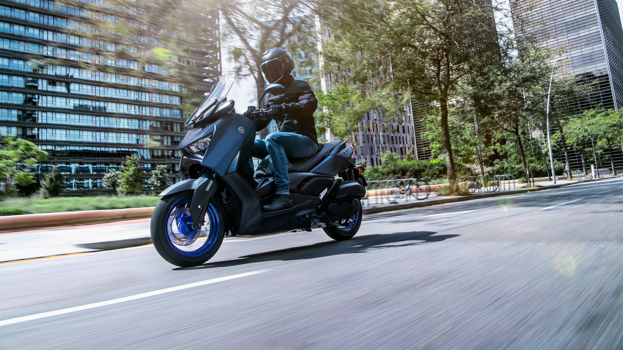 Yamaha XMAX 2023 | MOTOMAG