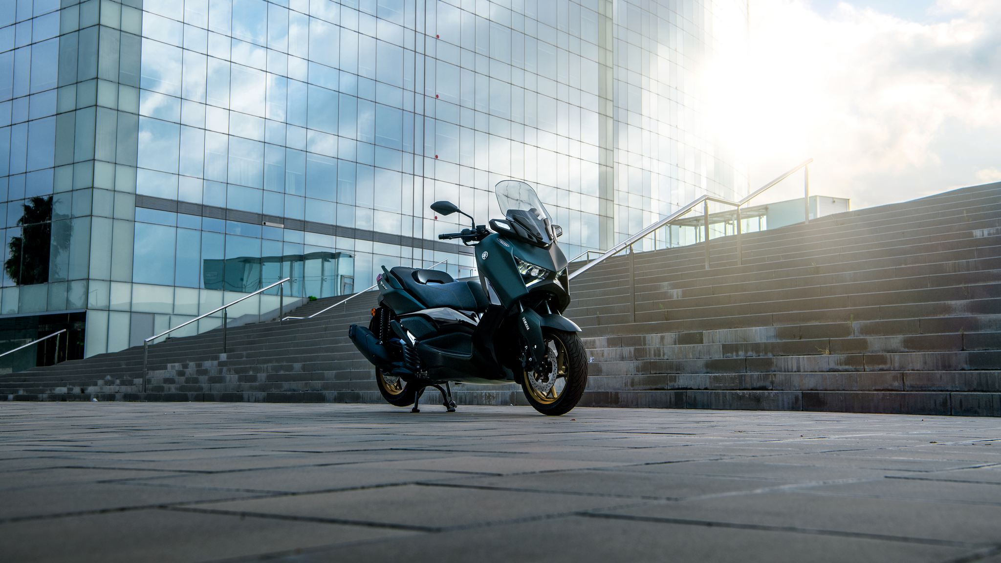 Yamaha XMAX 2023 | MOTOMAG