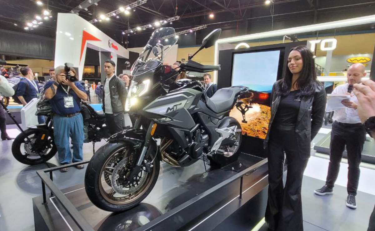 CFMOTO 700MT MOTOMAG