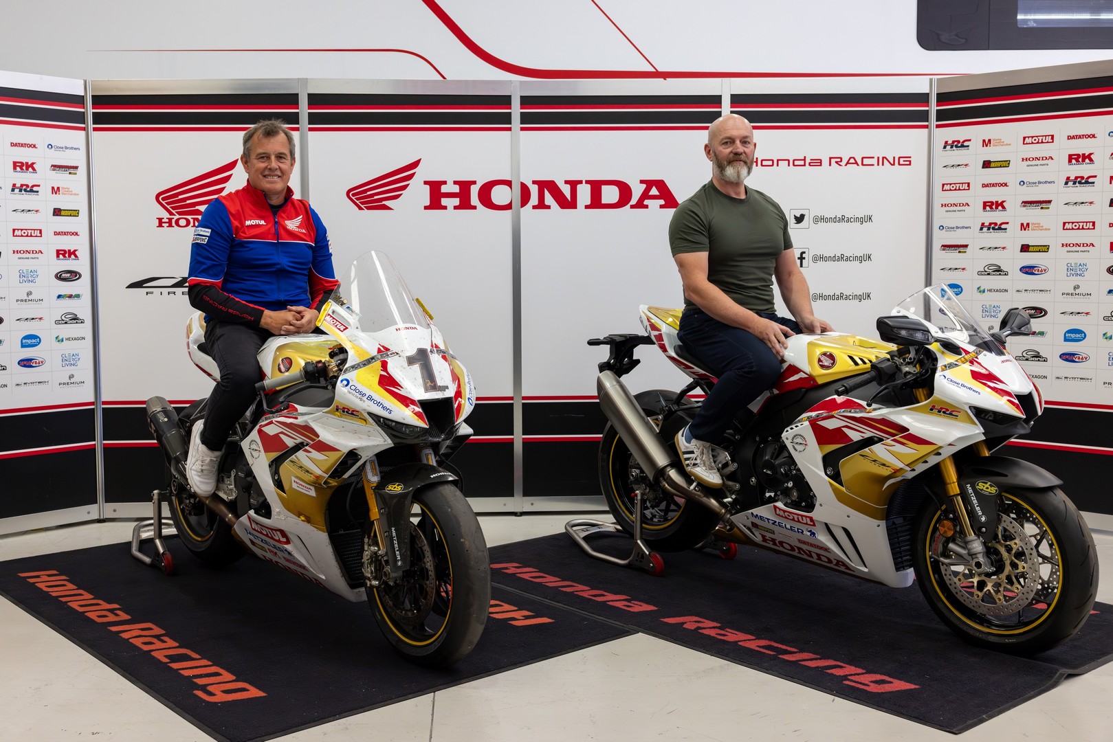 Honda CBR1000RR-R Fireblade SP John McGuinness 100th Start Replica ...