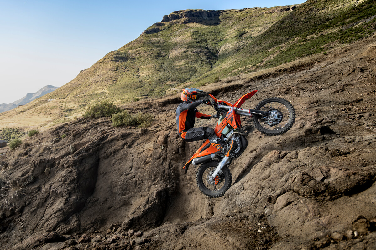 KTM ENDURO 2025 | MOTOMAG