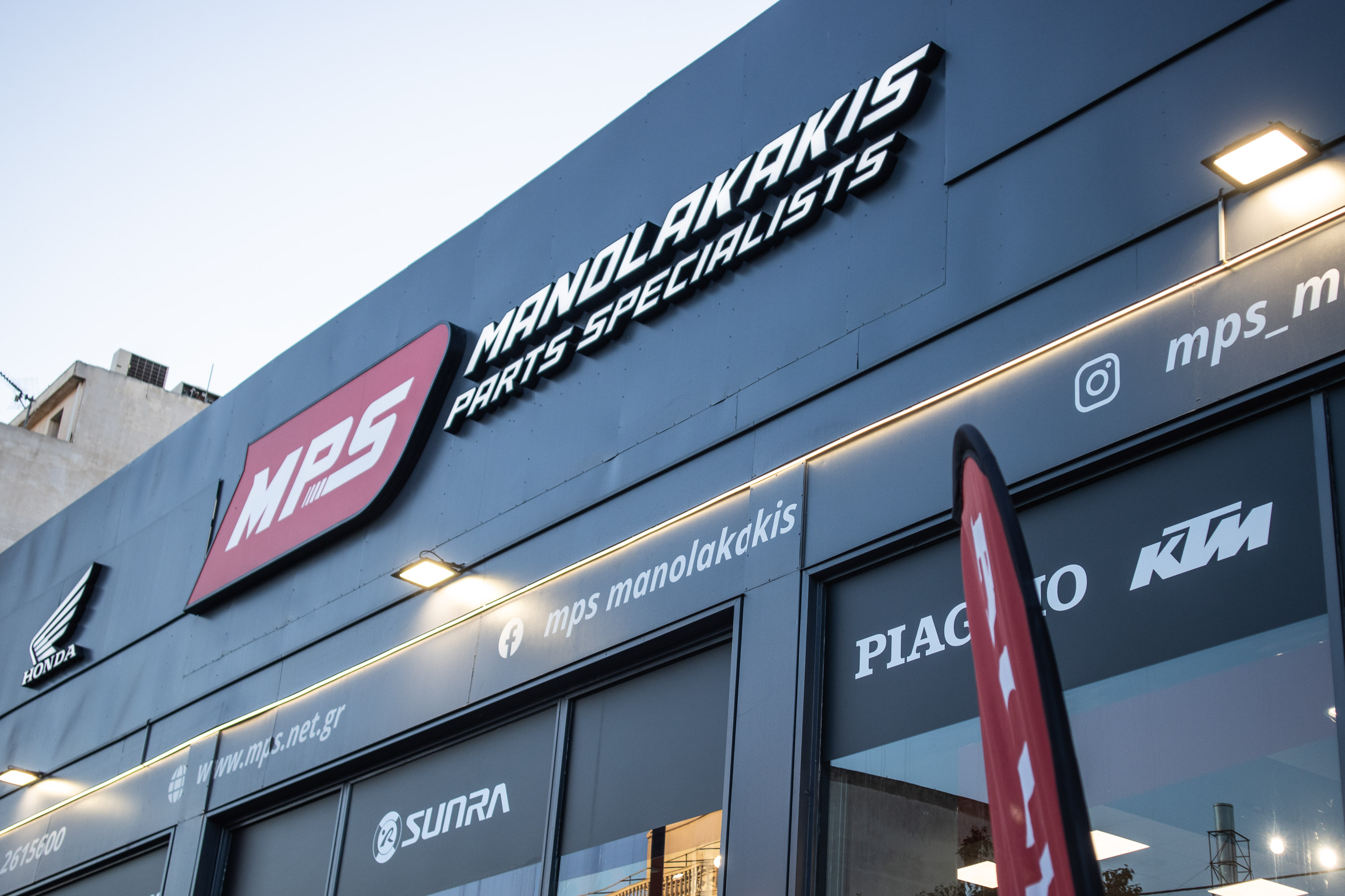 ΝΕΟ ΚΑΤΑΣΤΗΜΑ ΜPS MANOLAKAKIS PARTS SPECIALISTS | MOTOMAG