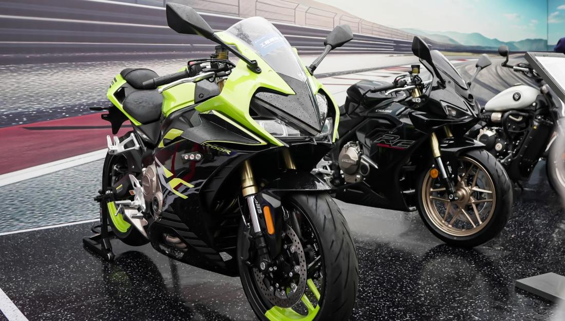 Cyclone RC700 - Τετρακύλινδρο Supersport μοντέλο | MOTOMAG