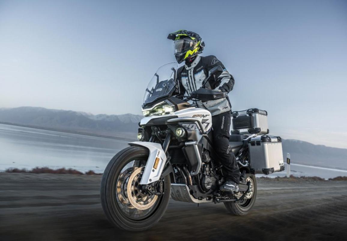 CFMOTO 800MT ES: Διαθέσιμη στην Ελλάδα η νέα έκδοση με ηλεκτρονικές ...