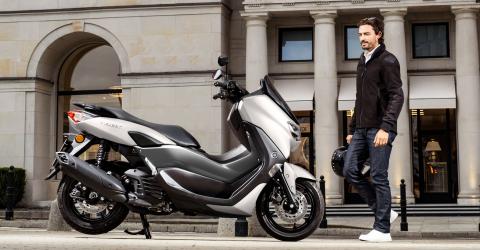 Yamaha NMAX - Πιο δελεαστική η αγορά του με δώρο 200 ευρώ σε γνήσια ...