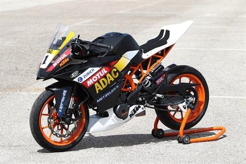 KTM RC390 με δώρο το racing kit! | MOTOMAG